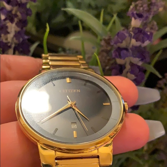Citizen | Accessories | Gold Citizen Watch W Black Face | Poshmark